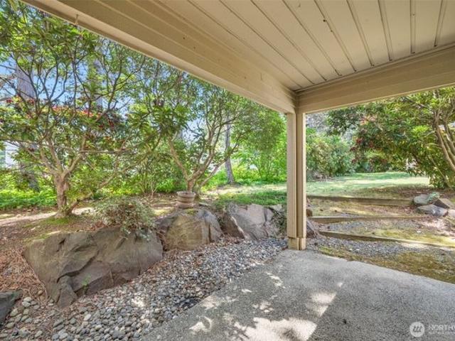 605 5th St Apt B102, Kirkland, WA 98033