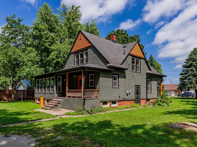 605 Cottage Street