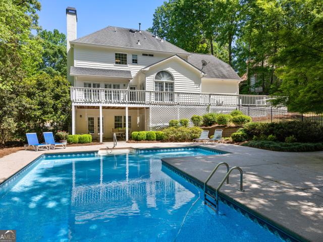 605 Coniston Court