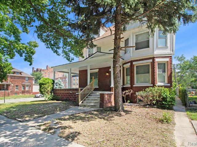 605 Calvert Street
