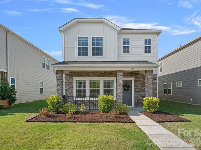 605 Cedar Knoll Cir, Pineville, NC 28134