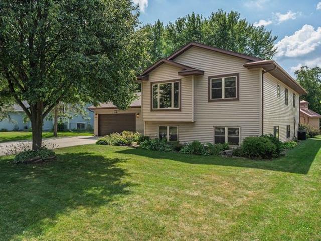 605 Cedar St, Sauk City, WI 53583