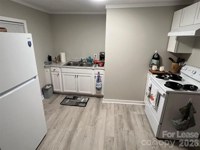 605 Center Street NW