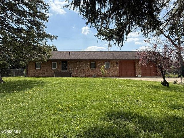605 Custer Dr, Toledo, OH 43612