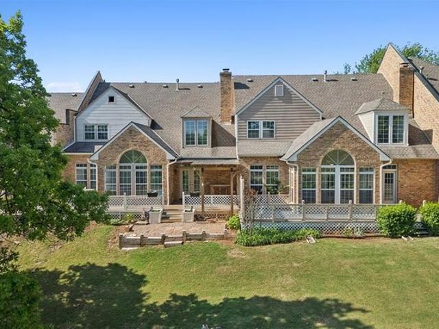 605 Aberdeen Rd, Edmond, OK 73025