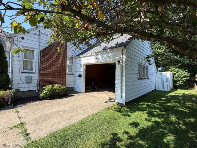 605 Allen Avenue