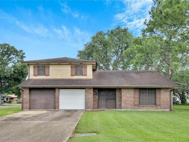 605 Aquarius St, Hahnville, LA 70057