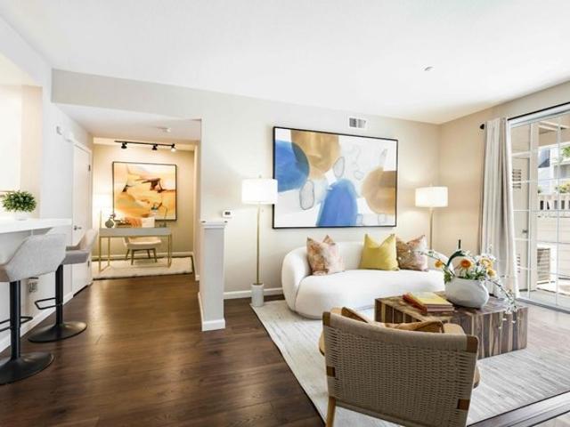 605 Arcadia Ter Unit 104, Sunnyvale, CA 94085