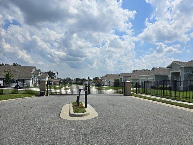 605 Aria Dr, Lakeland, FL 33813