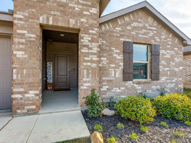 605 Basteen Ln, Justin, TX 76247 | MLS #21217 | Compass