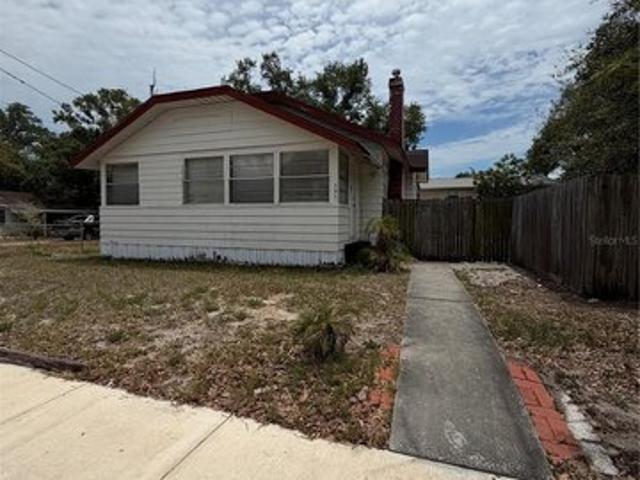 605 Belleview Blvd, Belleair, FL 33756