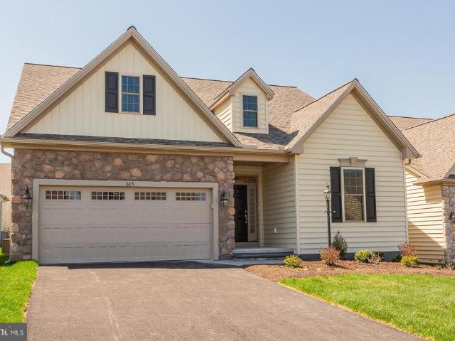 605 Greenbriar Path