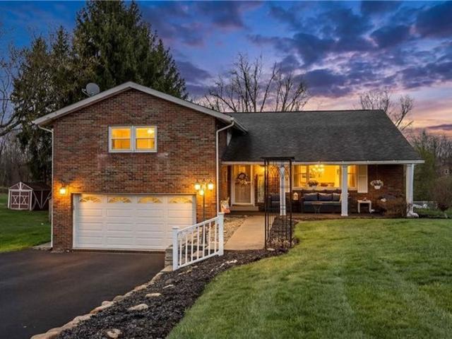 605 Davidson Dr, Rochester, PA 15074