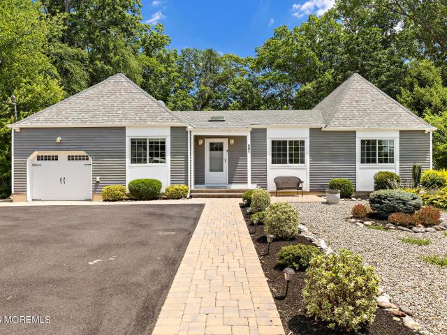 605 Duchess Court