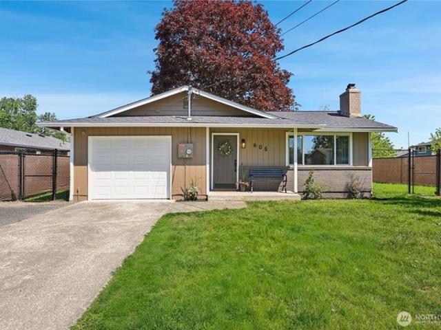 605 E 91st St, Tacoma, WA 98445