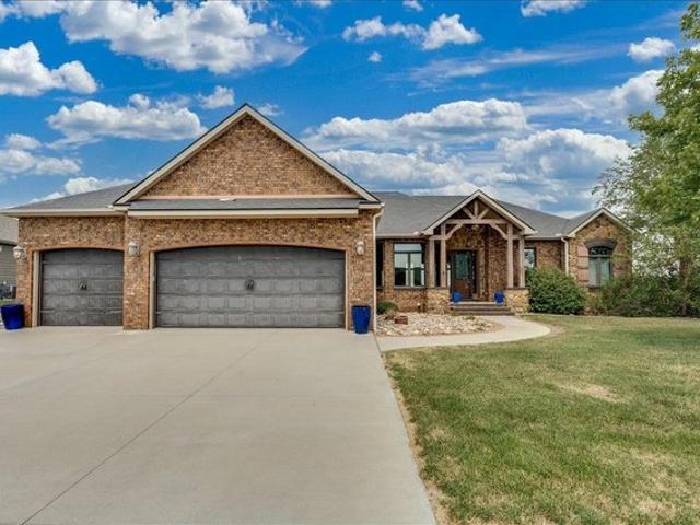 605 E Wickersham Dr, McPherson, KS 67460