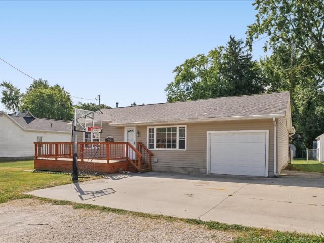 605 E Daggy Street