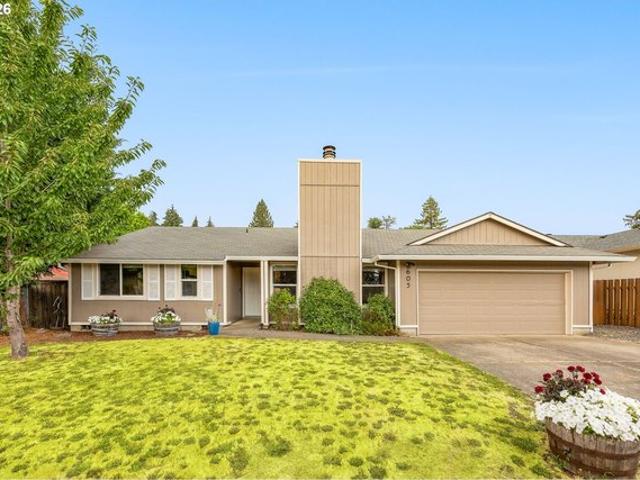 605 E Foothills Dr, Newberg, OR 97132