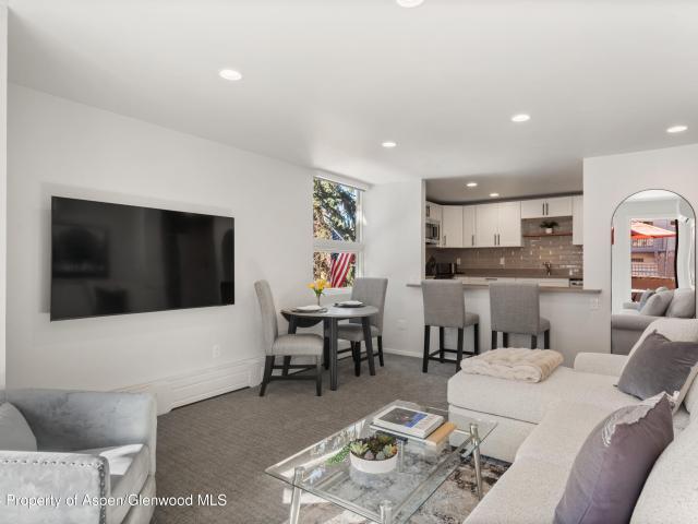 605 E Main St, Unit 7, Aspen, CO 81611 | MLS #185639