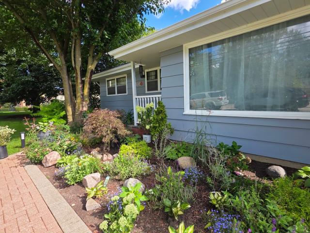 605 E Maple Avenue