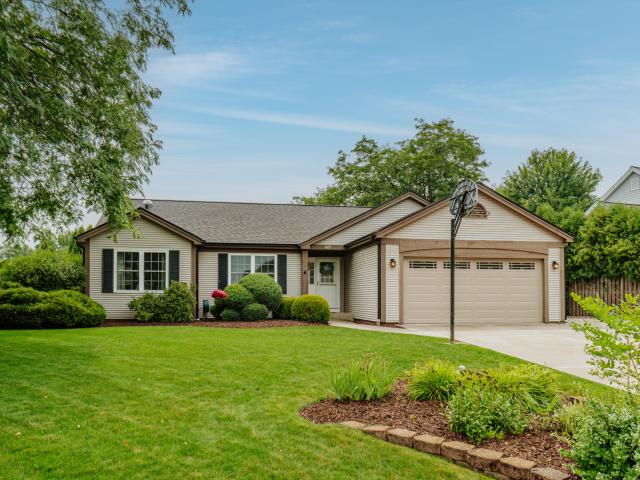 605 E Quail Run