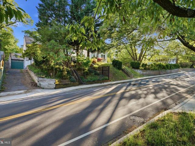 605 Ethan Allen Avenue