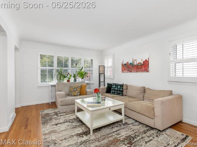 605 Fernwood Road