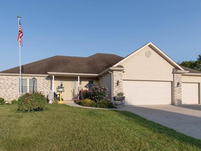 605 Freds Ct, Kendallville, IN 46755