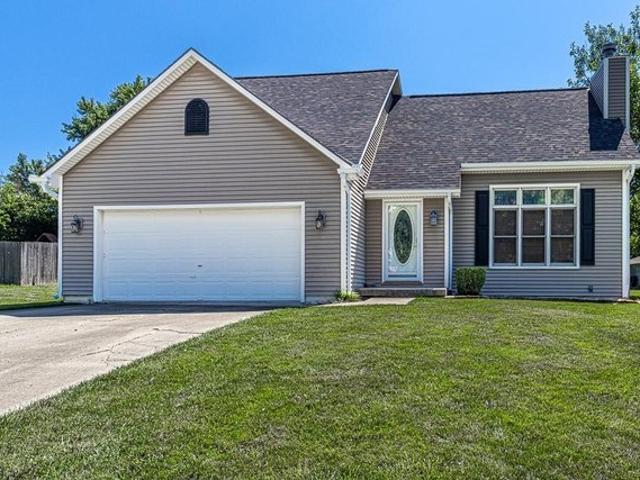 605 Judith St, Gower, MO 64454