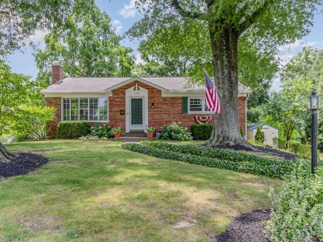 605 Lake Knoll Court