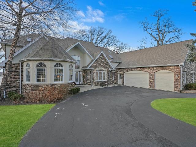 605 Lake Shore Boulevard, Wauconda, US, IL