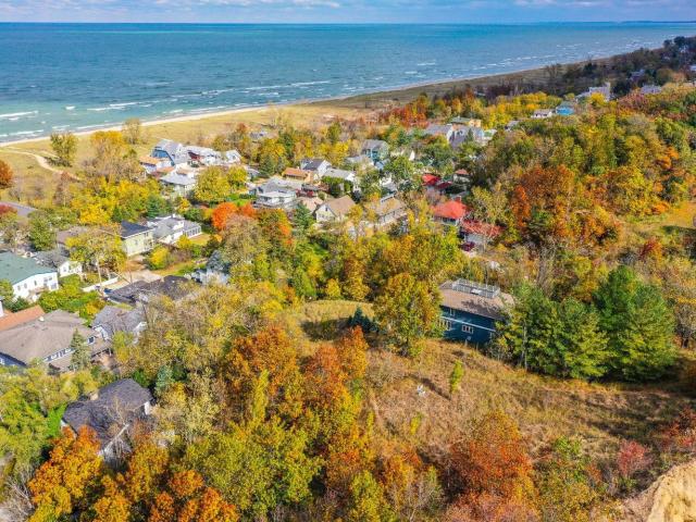 605 Lake Shore Drive
