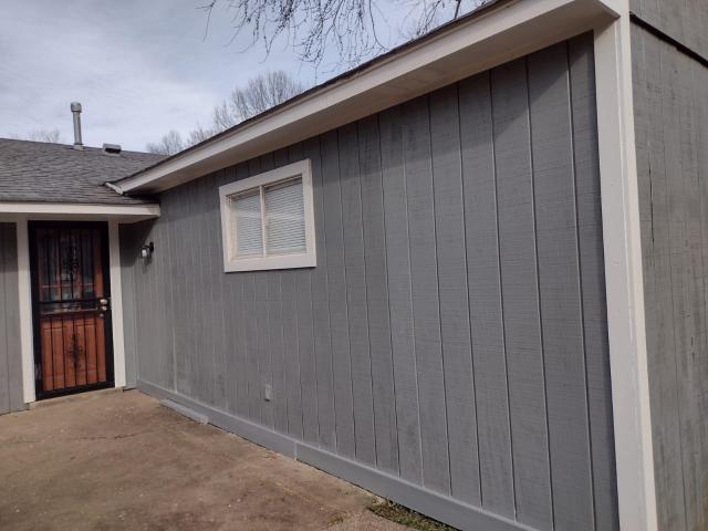 605 leavert ave