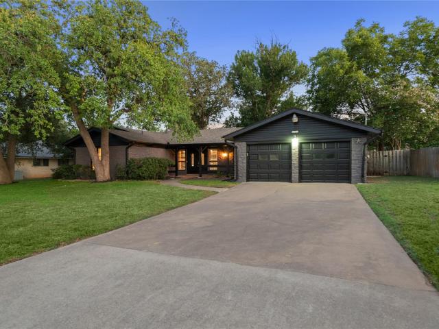 605 Meadowbrook Dr