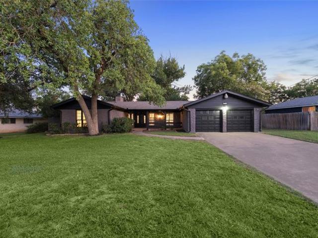 605 Meadowbrook Dr, Georgetown, TX 78628