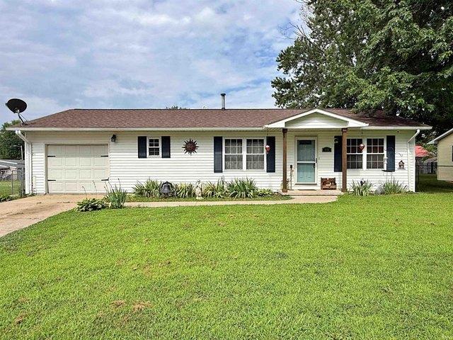 605 Meredith St, Washington, IN 47501