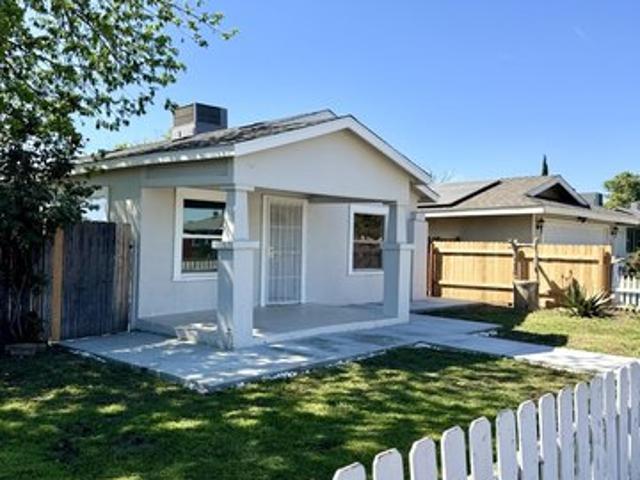 605 N F St NW, Tulare, CA 93274