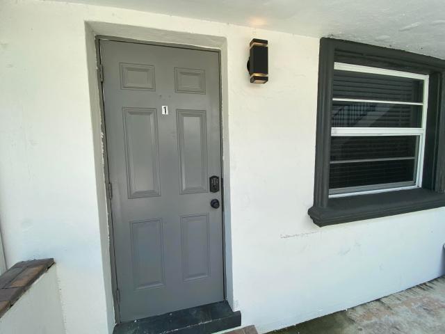 605 N Federal Hwy, Unit 1, Lake Worth Beach, FL 33460 | MLS #R11127 | Compass