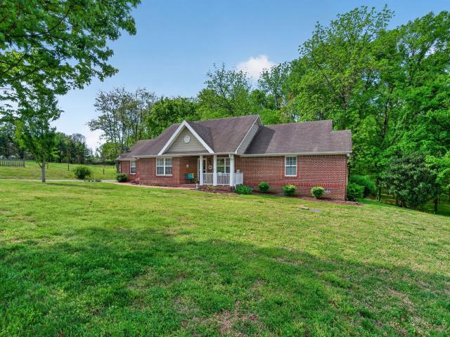 605 Natalie Ln