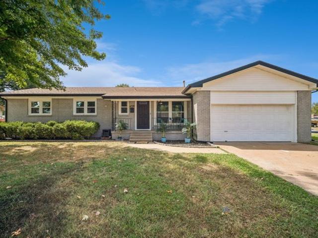 605 S Thompson St, Vinita, OK 74301