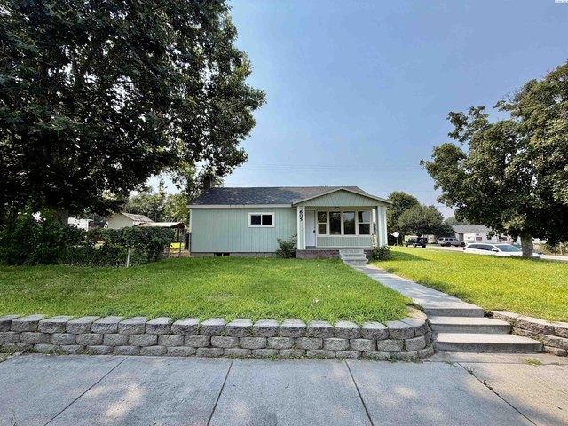 605 Smith Ave, Richland, WA 99352