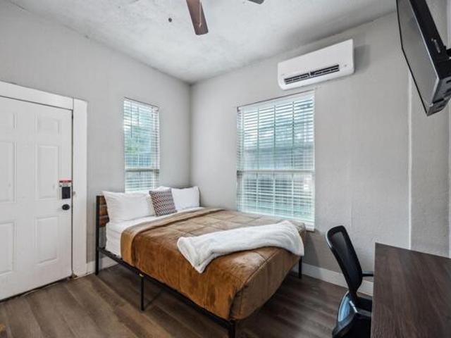 605 South Oak Cliff Boulevard, Unit 2 Dallas, TX 75208