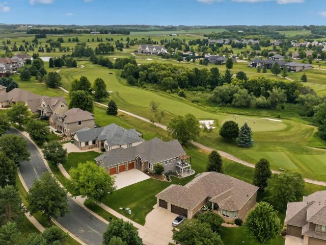 605 Somerby Parkway NE