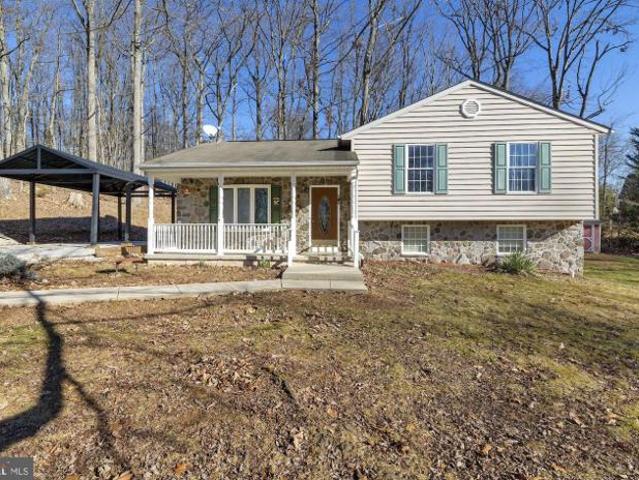 605 Sadie Dr, Westminster, MD 21158