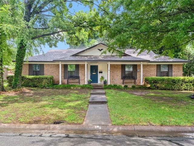 605 SE 32nd St, Paris, TX 75460