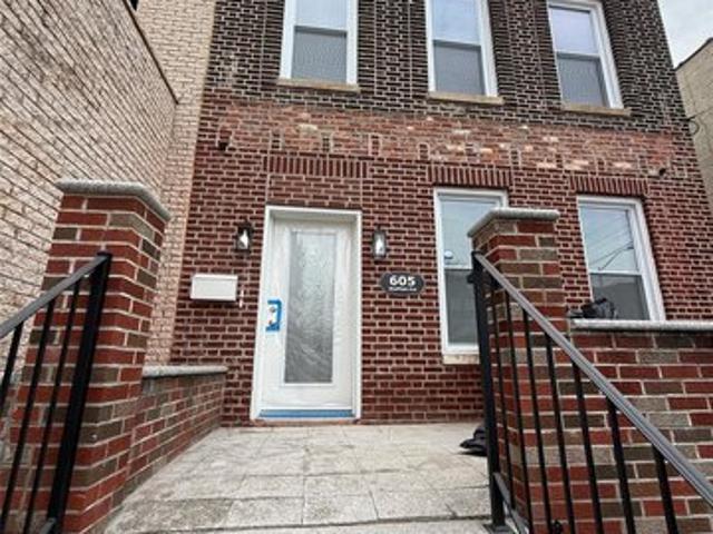 605 Sheffield Ave, Brooklyn, NY 11207