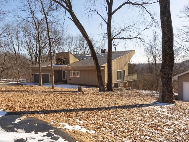 605 Sherwood Glen Dr, Princeton, IL 61356 | MLS #12561 | Compass