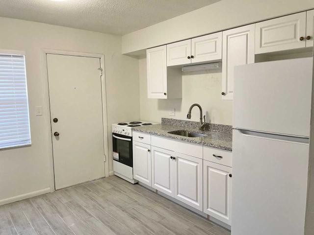 605 Stella 2 Bedroom Apartment for Rent at 605 N Stella Ave, Lakeland, FL 33801 Parker Street
