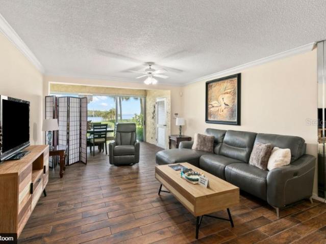 605 Sutton Pl, Unit 102, Longboat Key, FL 34228 | MLS #A4681