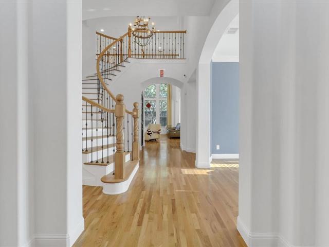 605 Royal Glen Drive